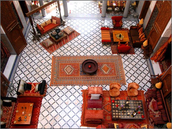 Space Inspirers: Arab Lounge .....